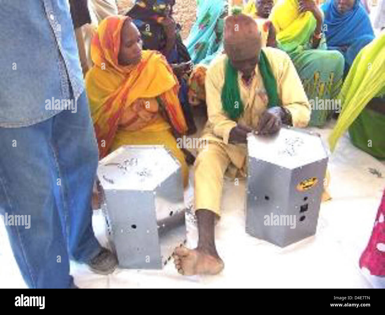 People Build “Save-80” Stoves Stock Photo - Alamy