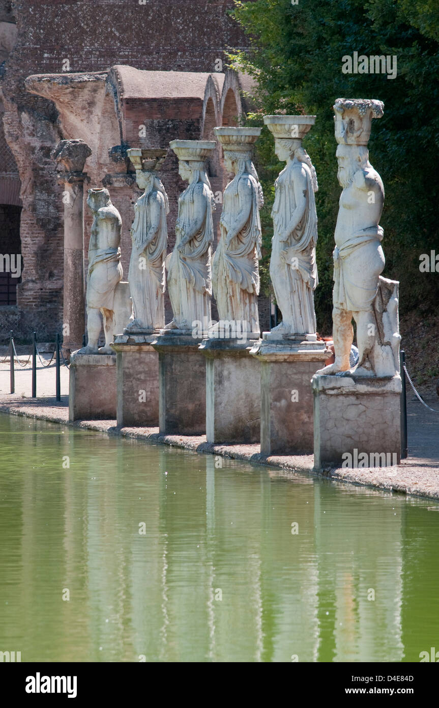 Hadrian water fountain hi-res stock photography and images - Alamy