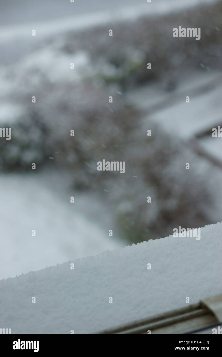 Snow flakes hi-res stock photography and images - Alamy