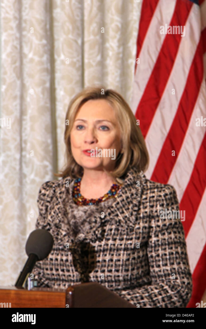 Secretary Clinton Addresses Reporters Stock Photo - Alamy