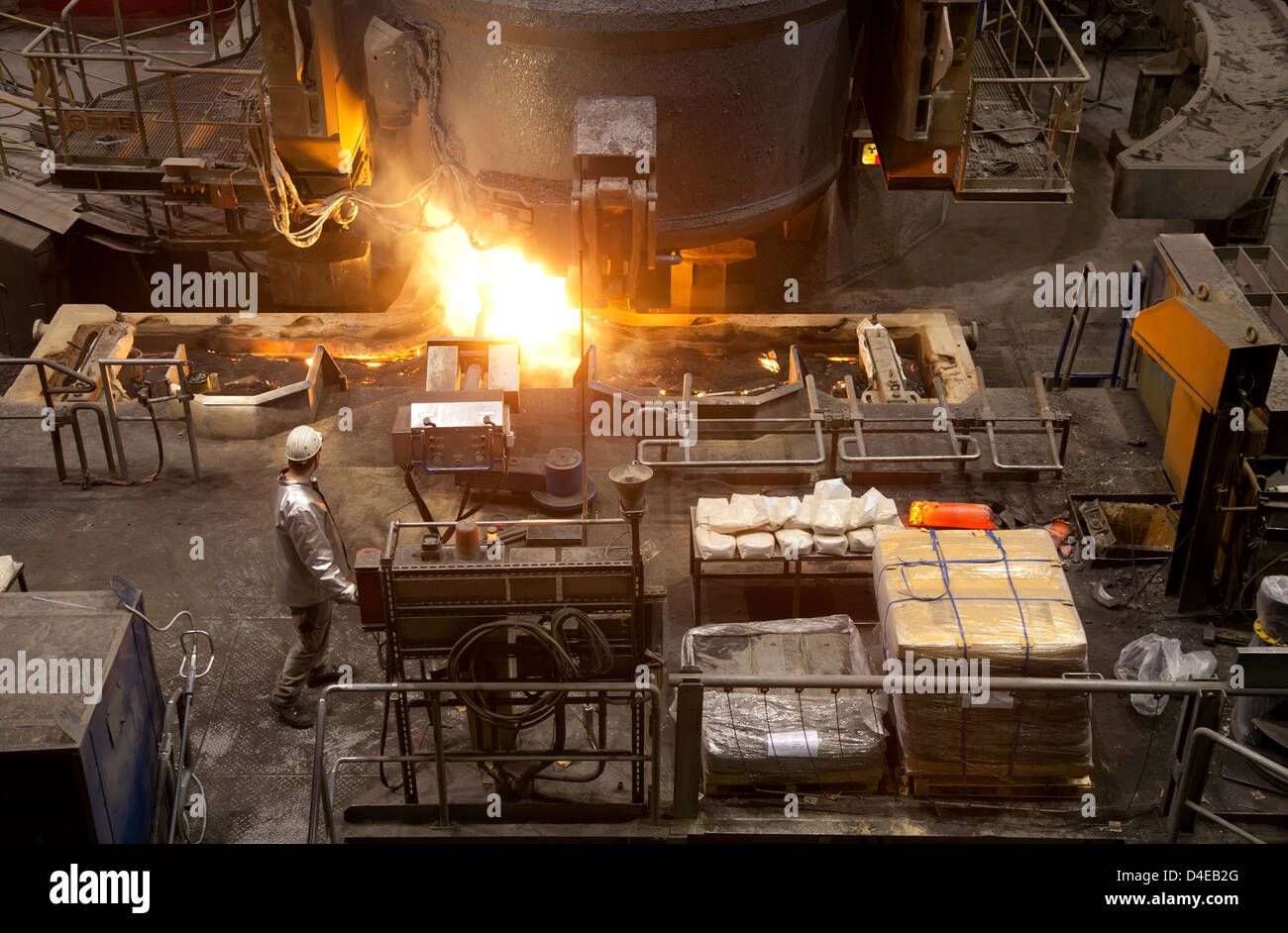 Continuous casting hi-res stock photography and images - Alamy