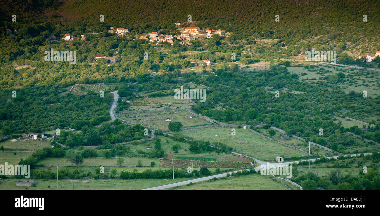 Croatian countryside near Zadar Stock Photo - Alamy