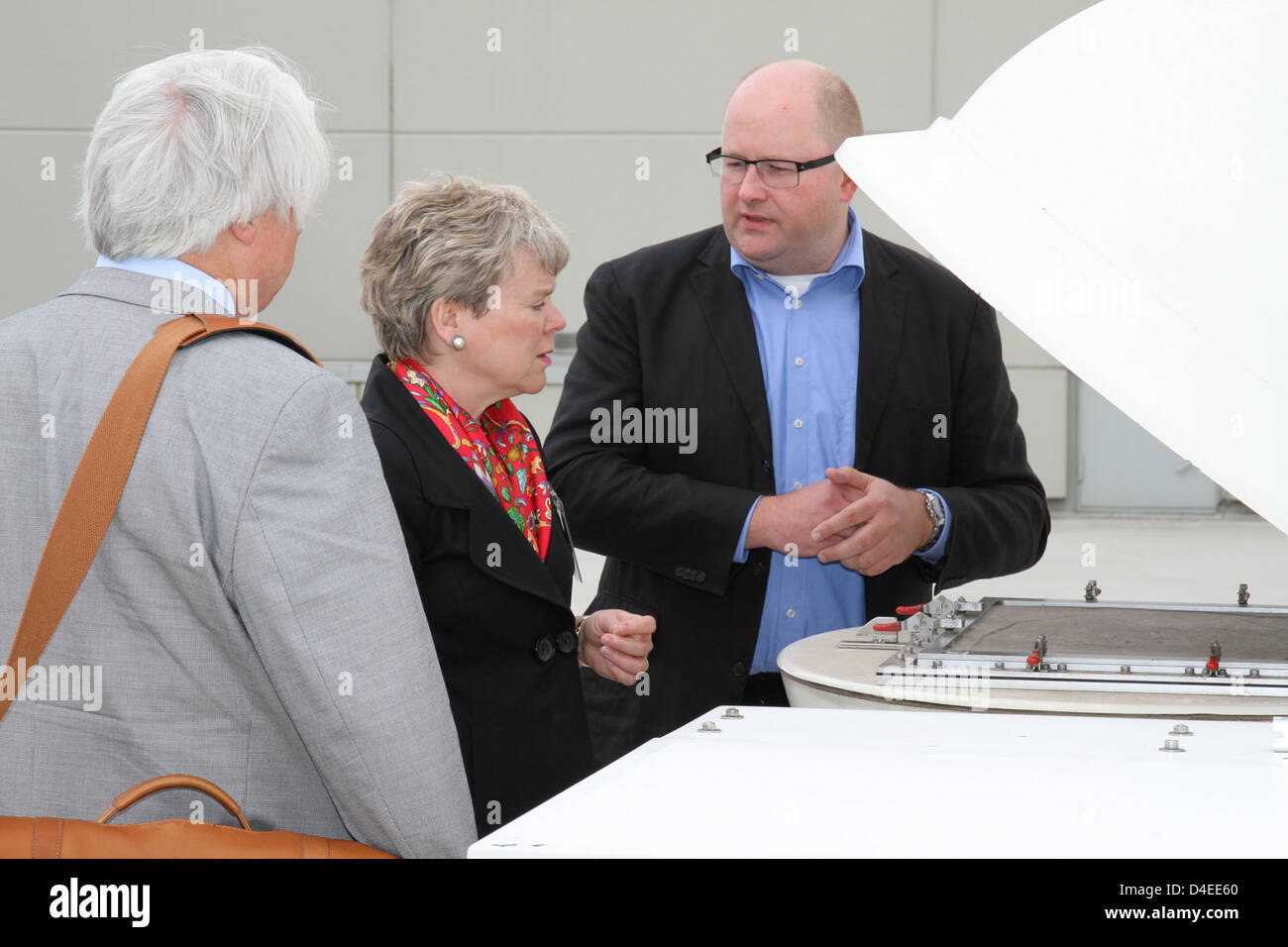 Secretary Gottemoeller Visits Comprehensive Nuclear Test Ban Treaty ...
