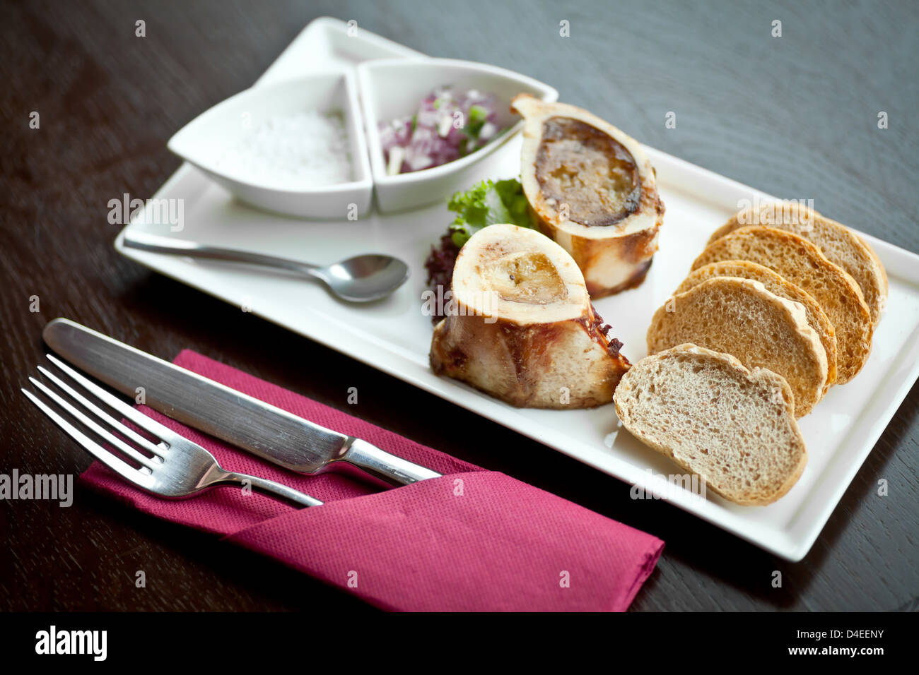 Bone marrow bone hi-res stock photography and images - Alamy