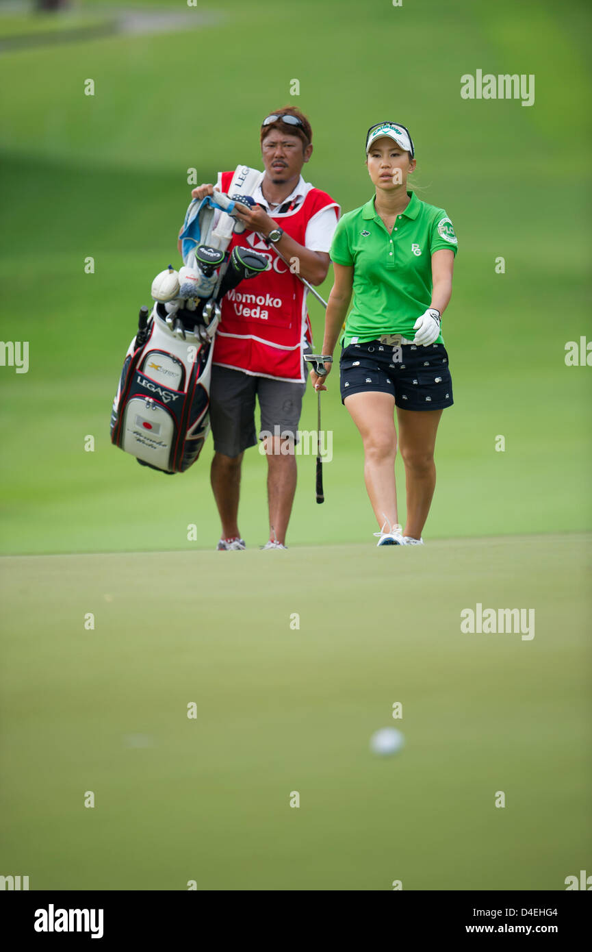 Momoko ueda hi-res stock photography and images - Alamy