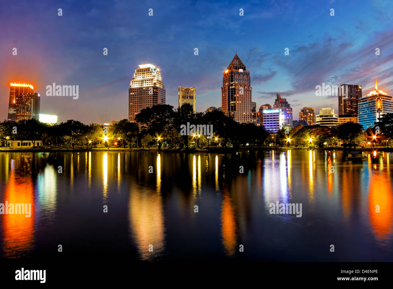 Dusit thani hotel bangkok hi-res stock photography and images - Alamy