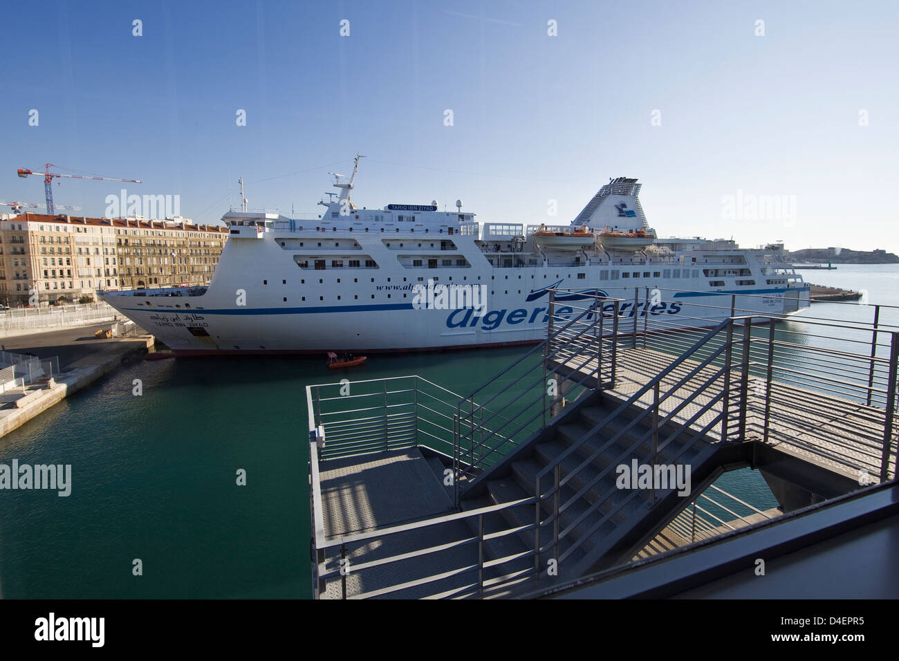 Hall quay hi-res stock photography and images - Alamy