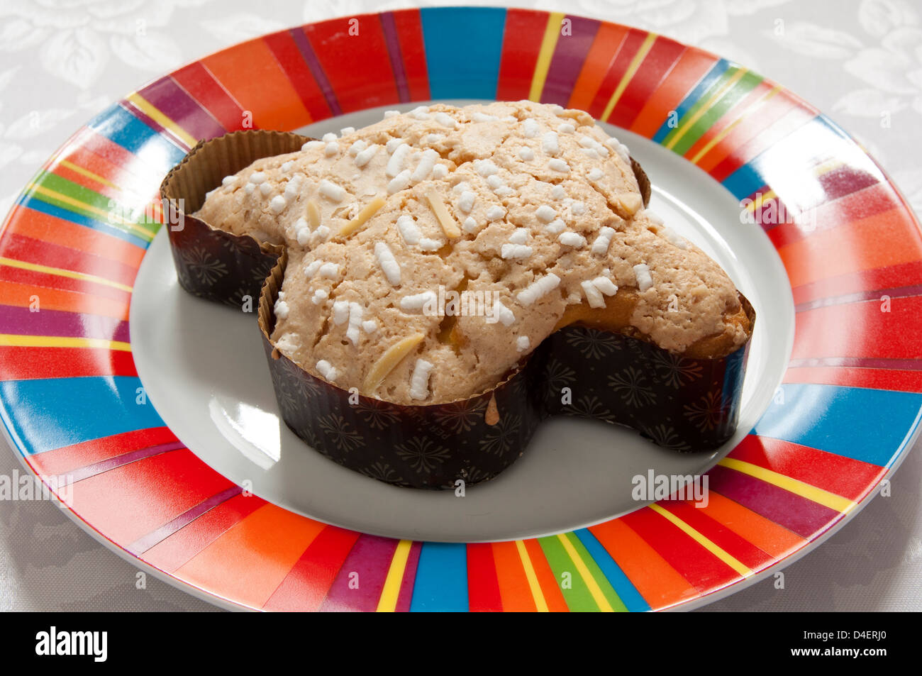 Cloe-up view of Italian traditional organic Easter Dove Stock Photo - Alamy