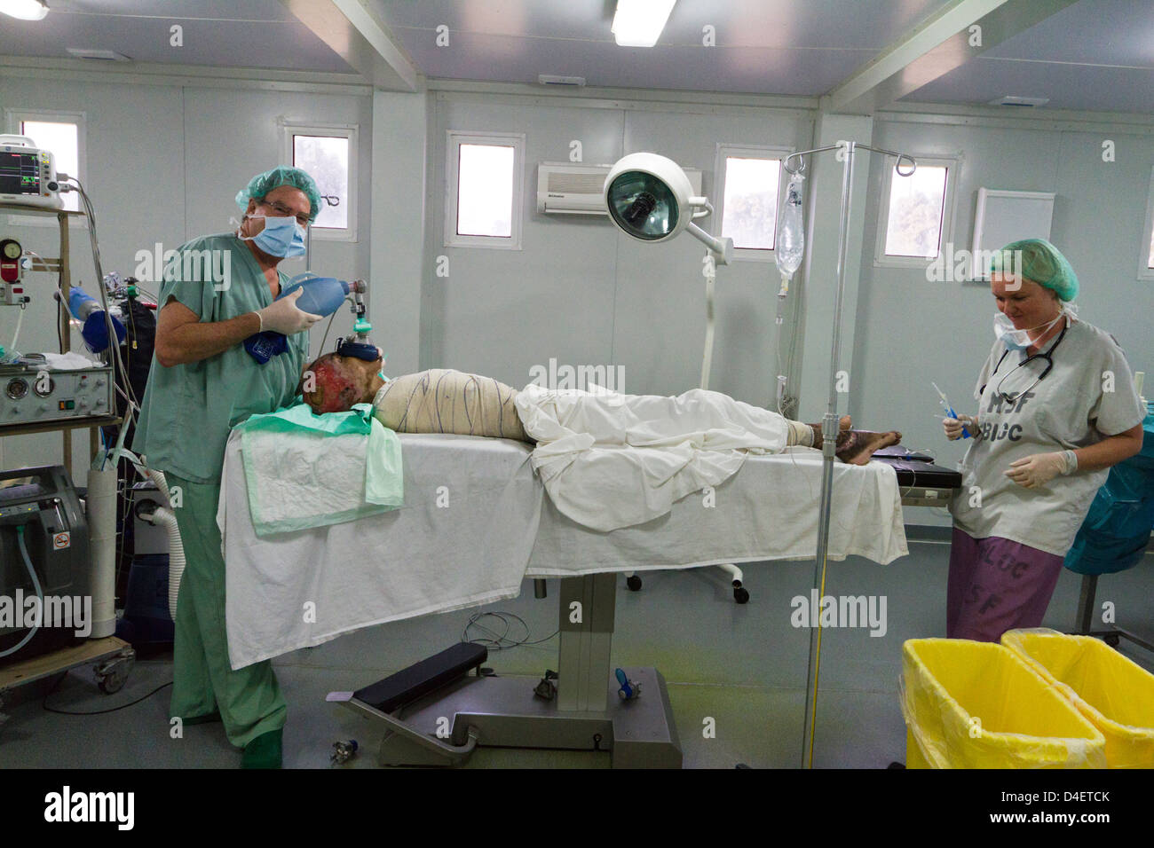 anesthesia with intubation for surgery in MSF Hospital Port-au-Prince ...
