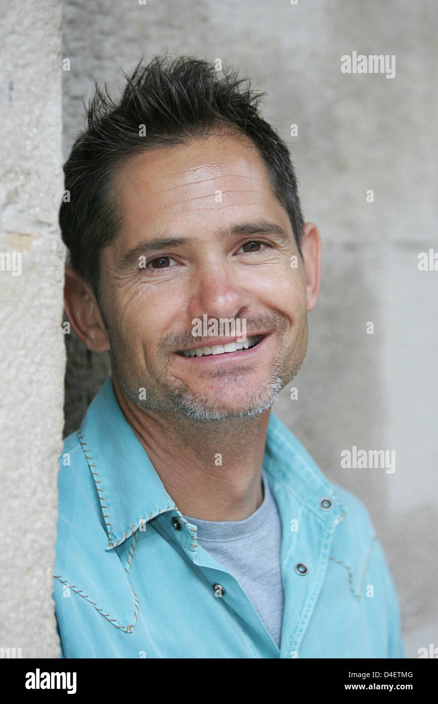 US pop singer Joshua Kadison poses for photos at the Alter Schlachthof ...