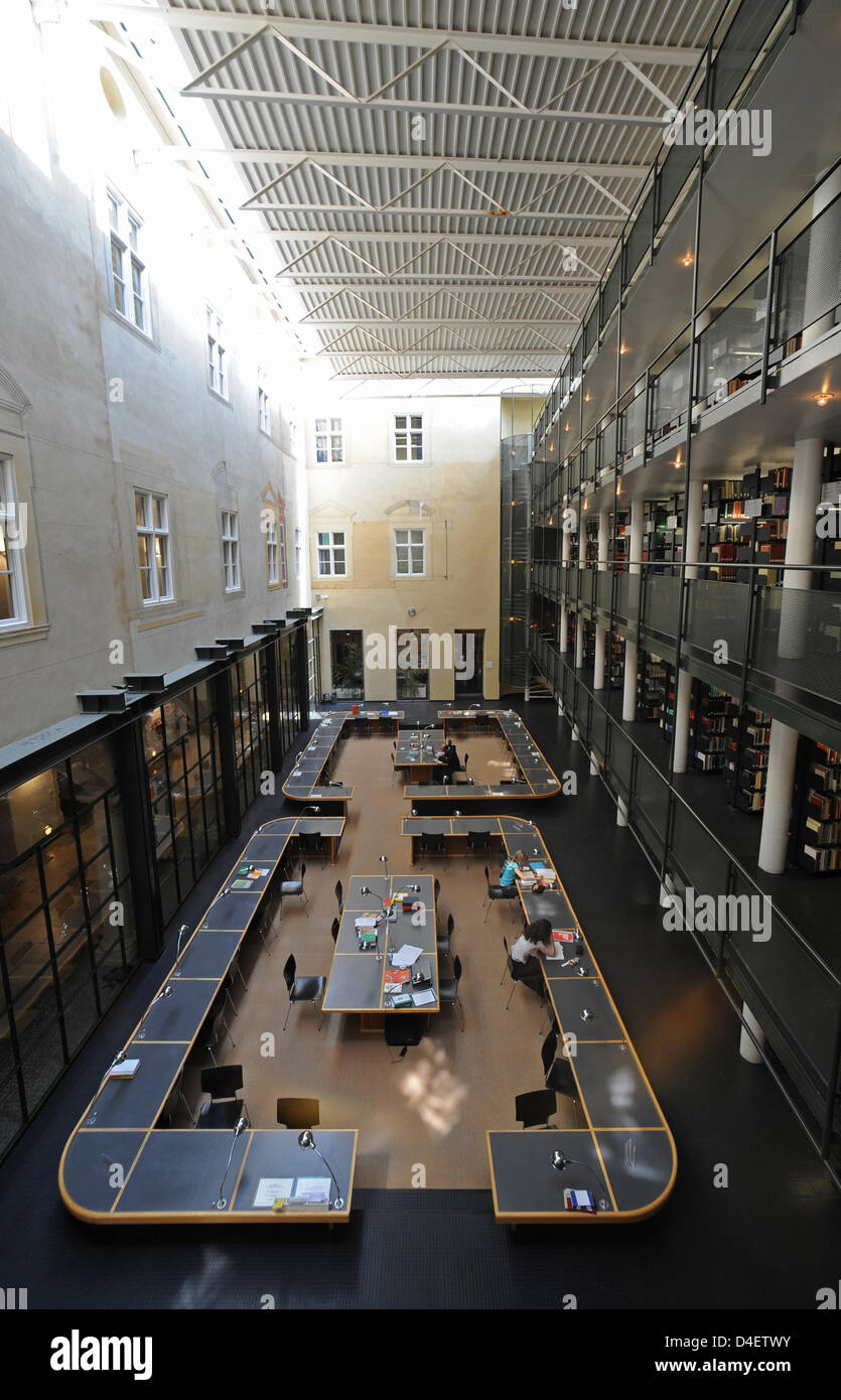 The picture shows 'Ulmer Hof', part of the library of Catholic ...