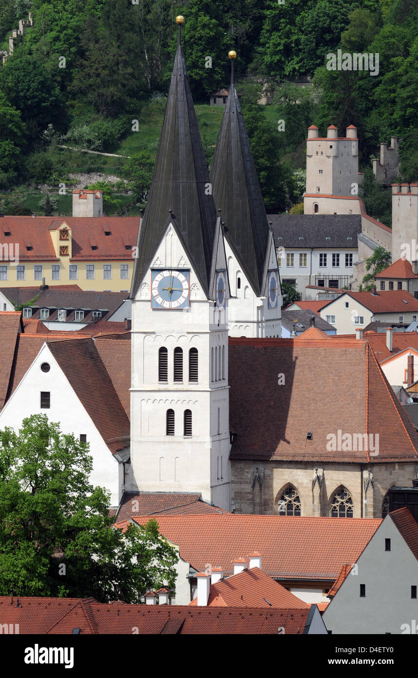 A cathedral (C) pictrued at the Old Town of Eichstaett, Germany, 15 May ...