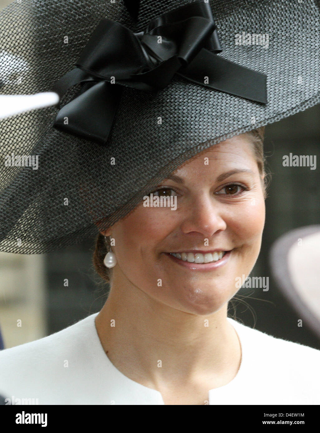 Swedish Crown Princess Victoria smiles during the official welcome ...