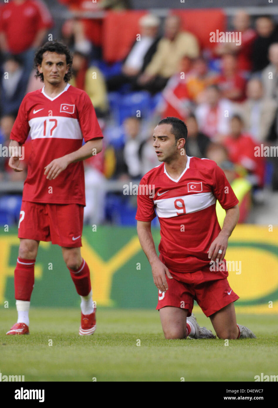 Turkish Tuncay Sanli (L) and Semih Sentuerk are pictured during the ...