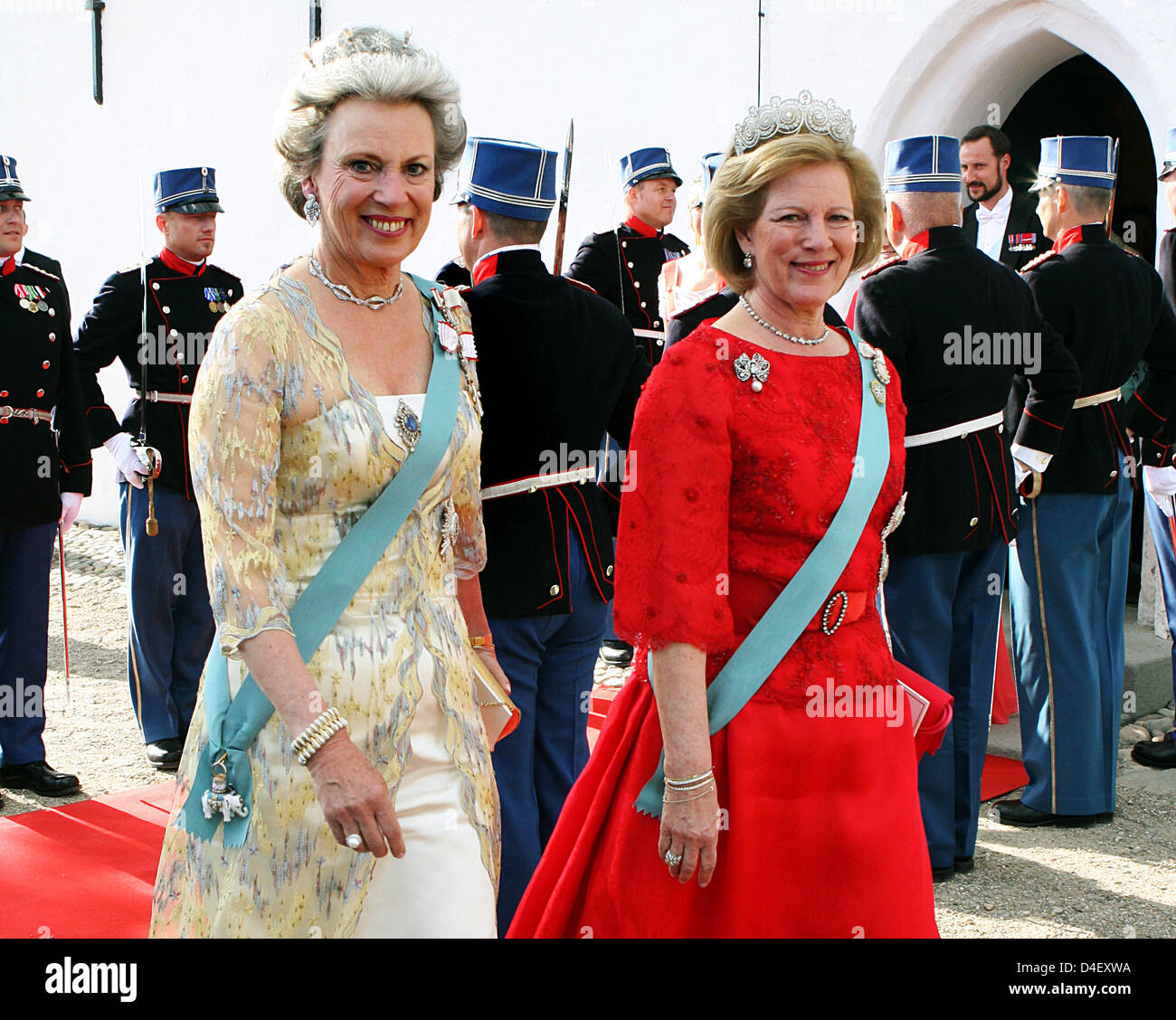 The sisters of Queen Margrethe II of Denmark, Princess Benedikte (L ...