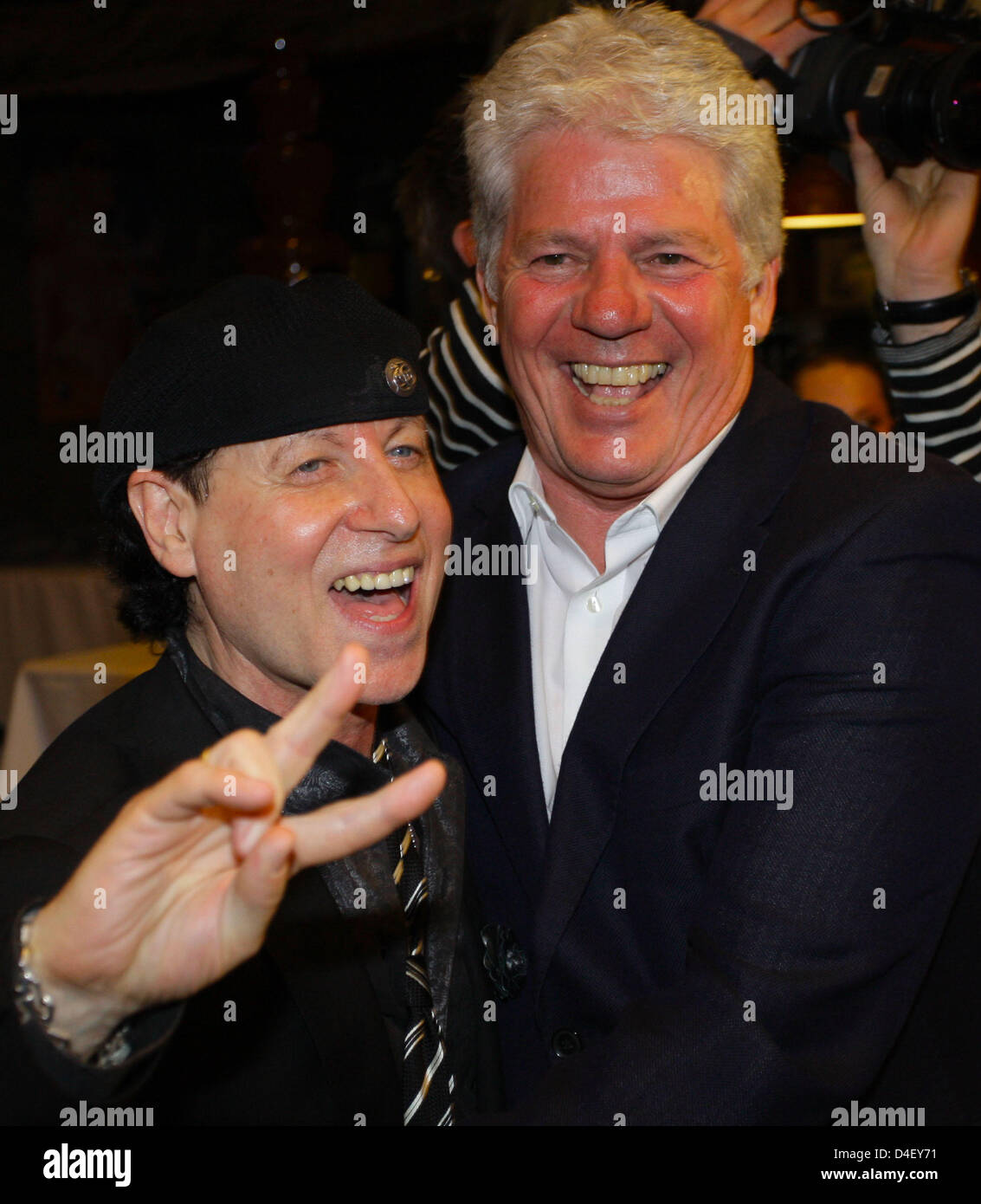 Lead singer klaus meine german hi-res stock photography and images - Alamy