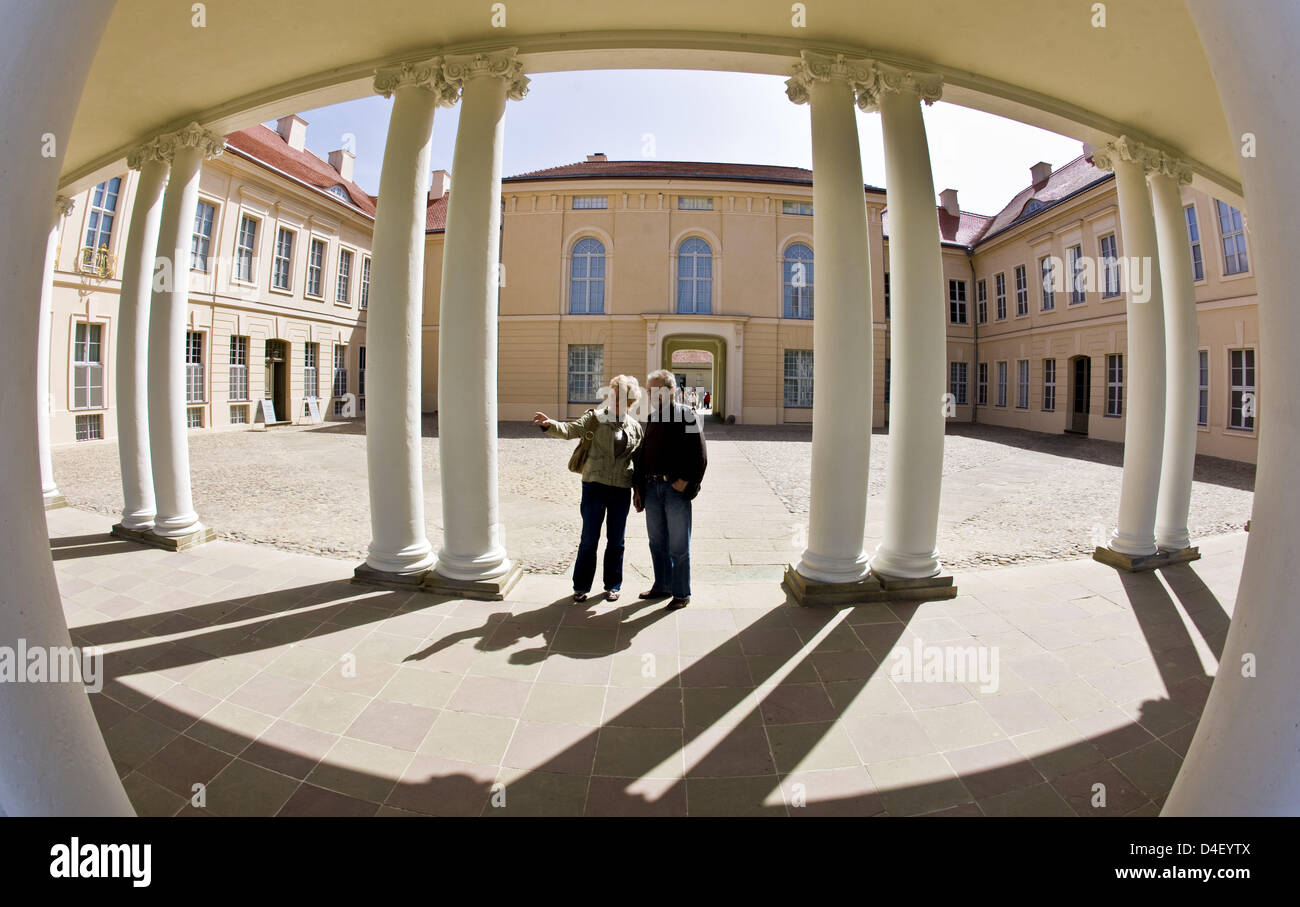 Castle Rheinsberg' inner courtyard shines in new splendour after seven ...