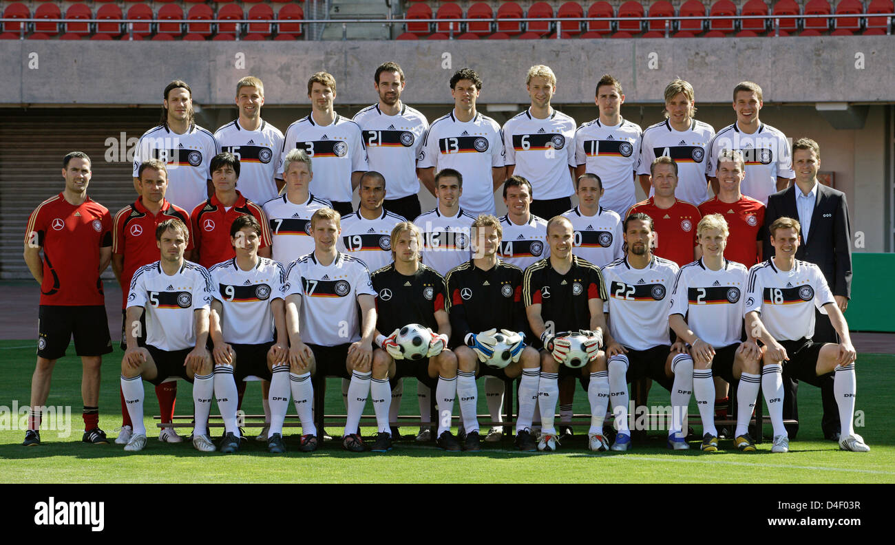 (FILE) - The file picture shows the German national squad as it will ...