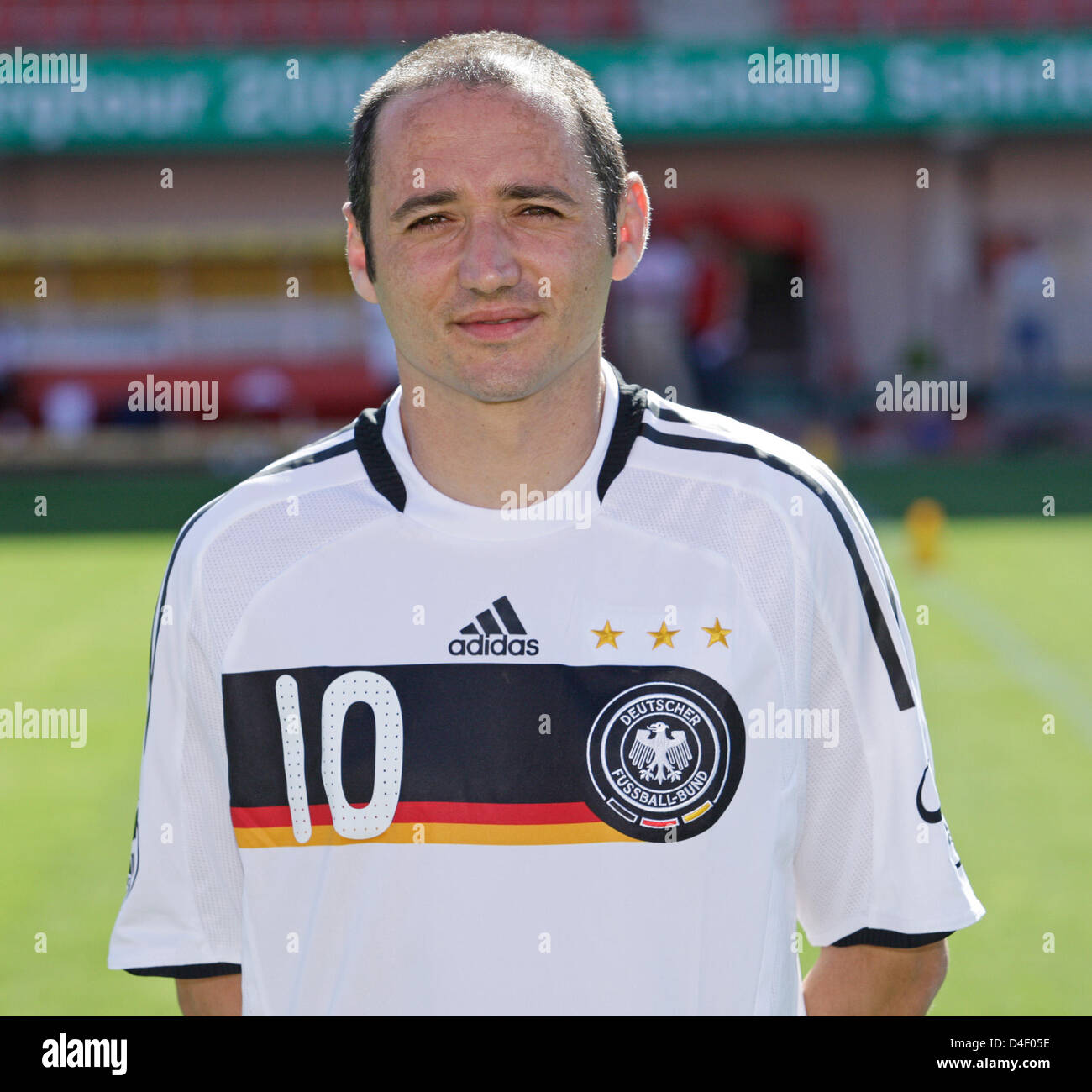 German national player Oliver Neuville poses during a photo call at Ono ...