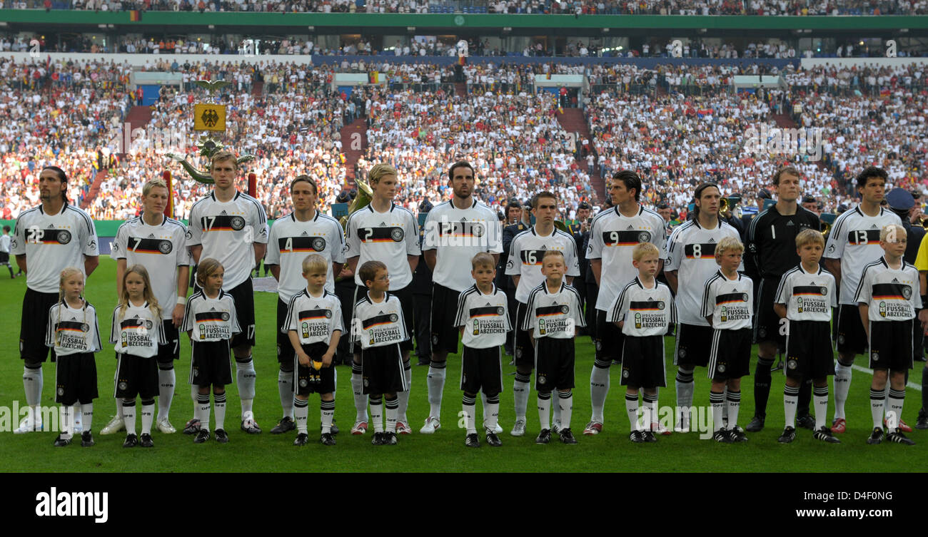 Germany's international football players Kevin Kuranyi (L-R), Bastian ...