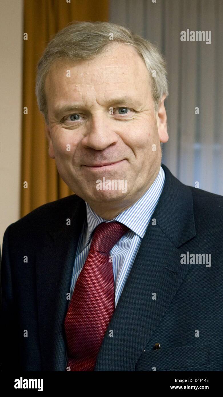 The picture shows NATO General Secretary Jaap de Hoop Scheffer in the ...