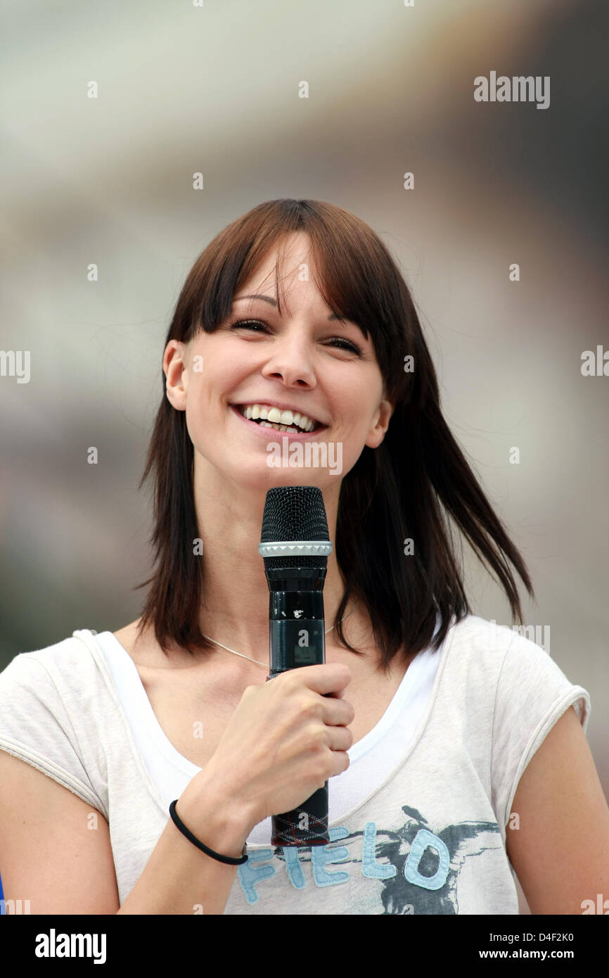 Sports spo celebrities soccer smiling austria hi-res stock photography ...
