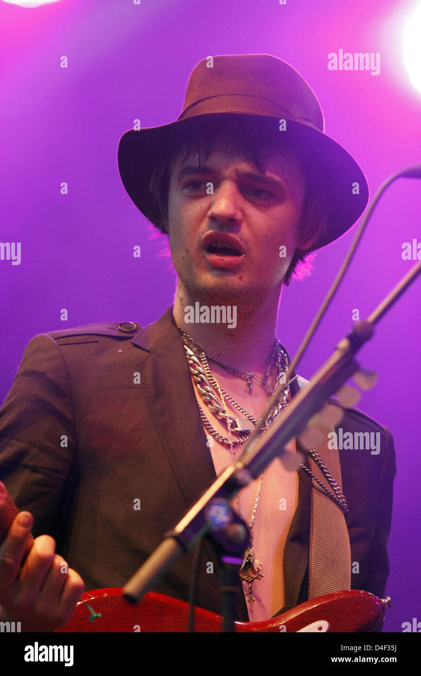 Singer Pete Doherty of the British band 'Baby Shambles' is pictured ...