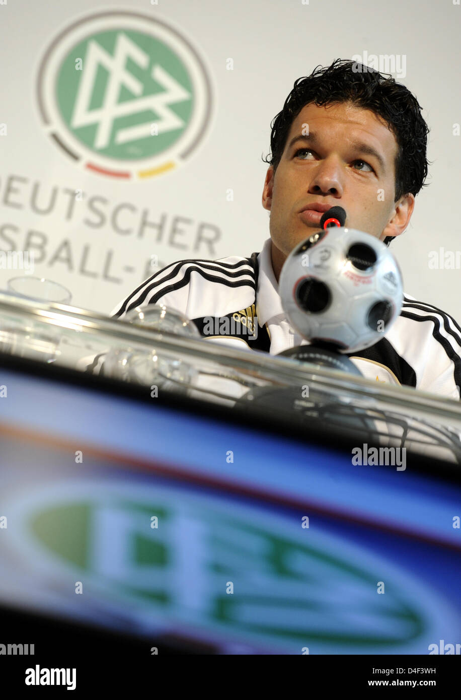 Team-Captain Michael Ballack addressing the media during a press ...