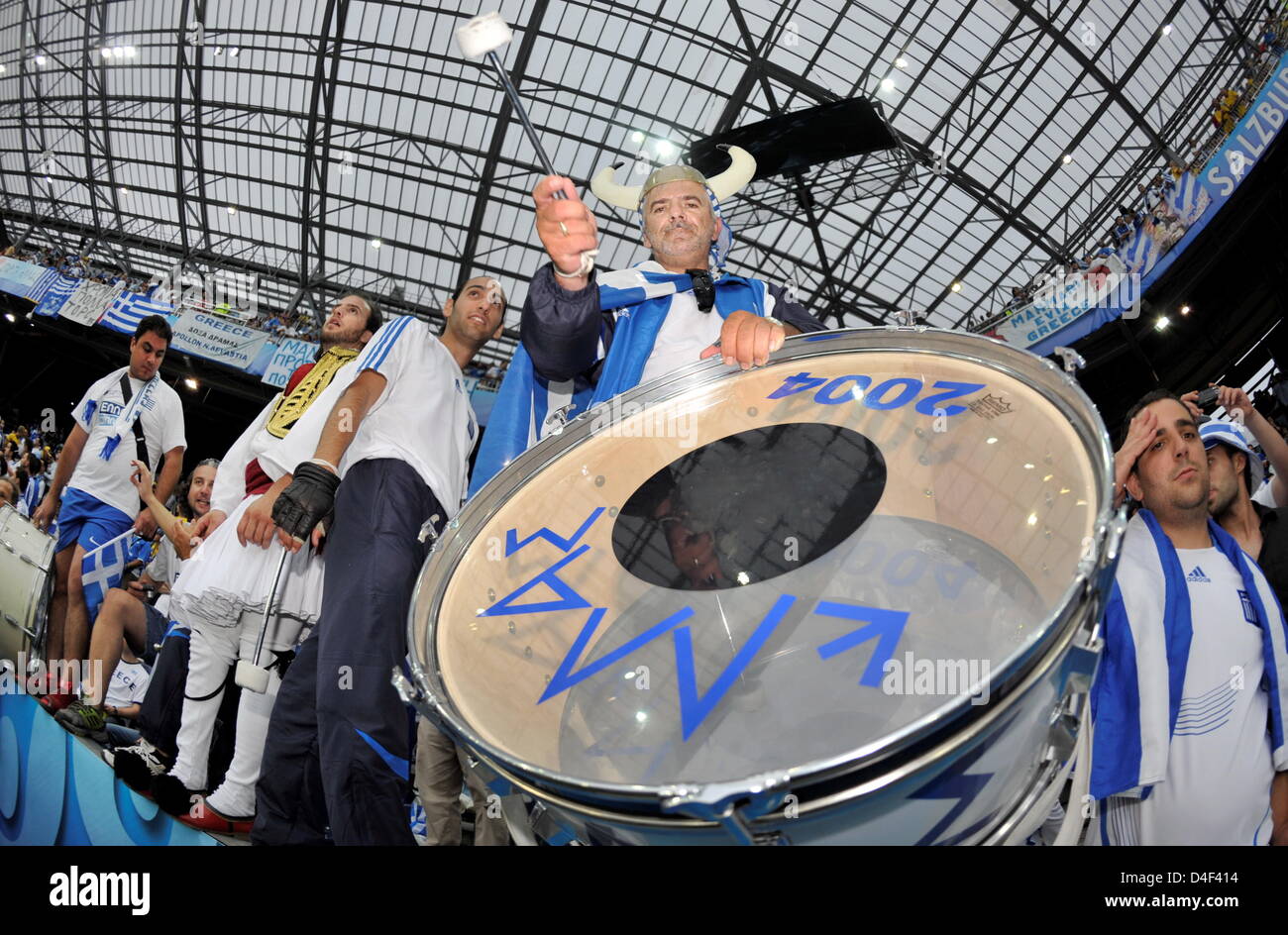 Greek Fans cheer for their team prior to the EURO 2008 preliminary ...