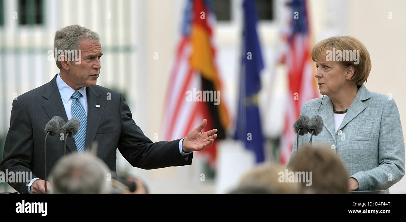 Female bush r hi-res stock photography and images - Alamy