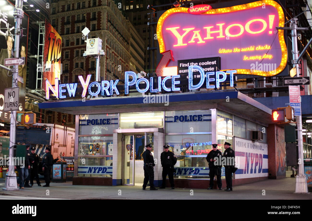 The picture shows the New York Police Department (NYPD) at Times Square ...