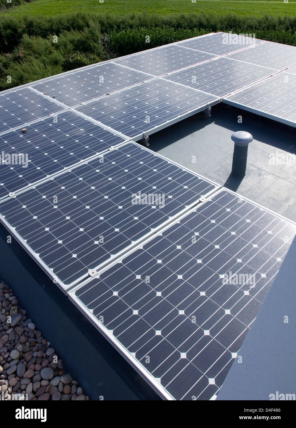 Solar panel hi-res stock photography and images - Alamy