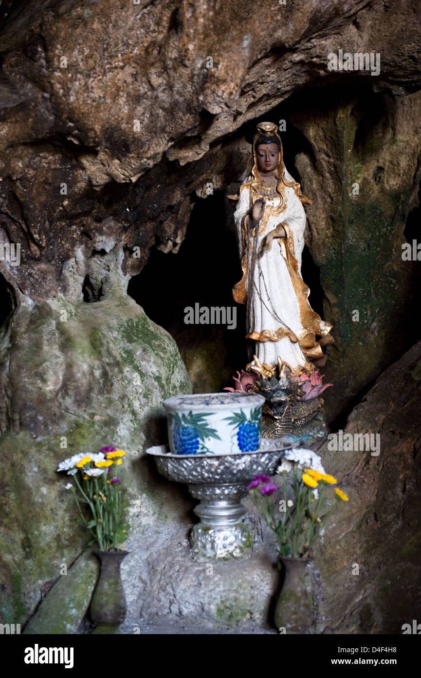 Buddha cave temple chiang rai hi-res stock photography and images - Alamy