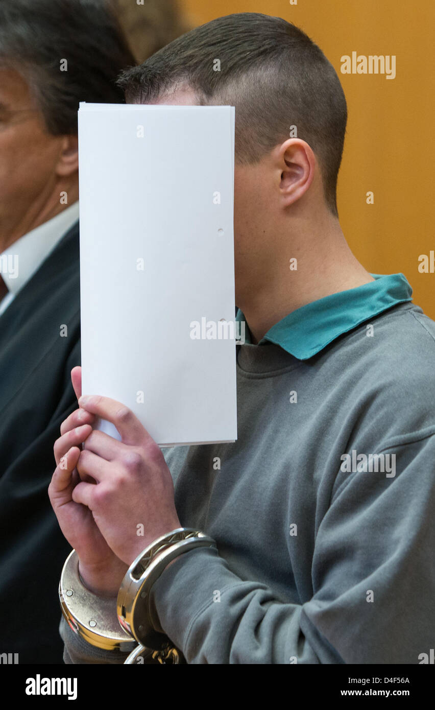 Defendant Christoph W. stands at the district court in Landshut ...
