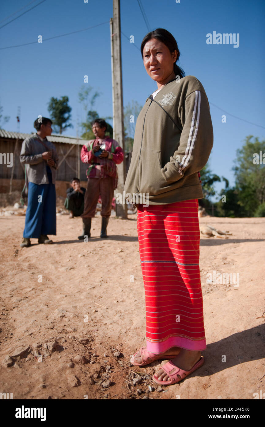 Palaung men hi-res stock photography and images - Alamy