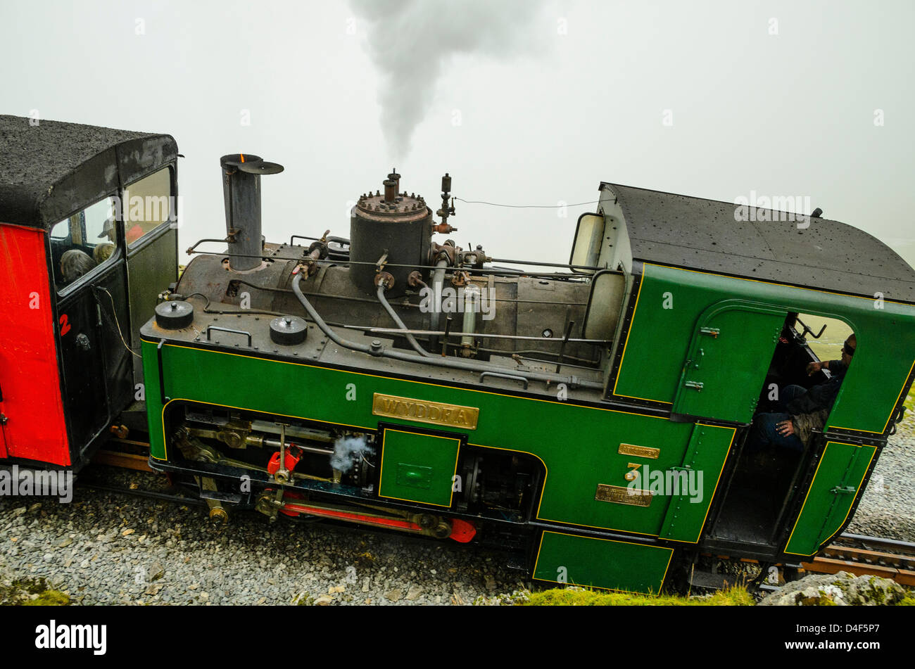Snowdon Mountain Railway Loco Train High Resolution Stock Photography and Images - Alamy
