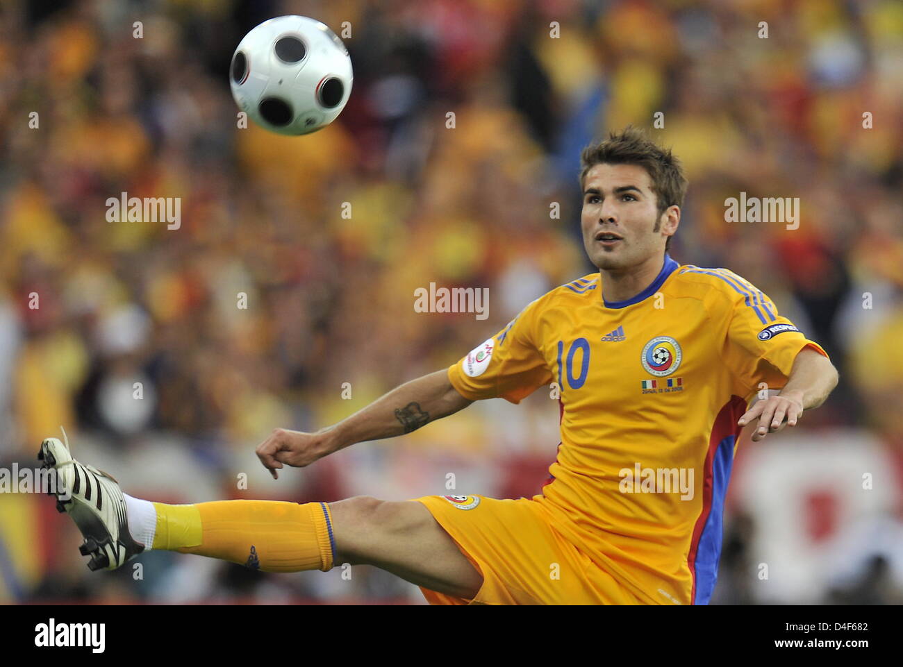 Adrian Mutu Stock Photos & Adrian Mutu Stock Images - Alamy