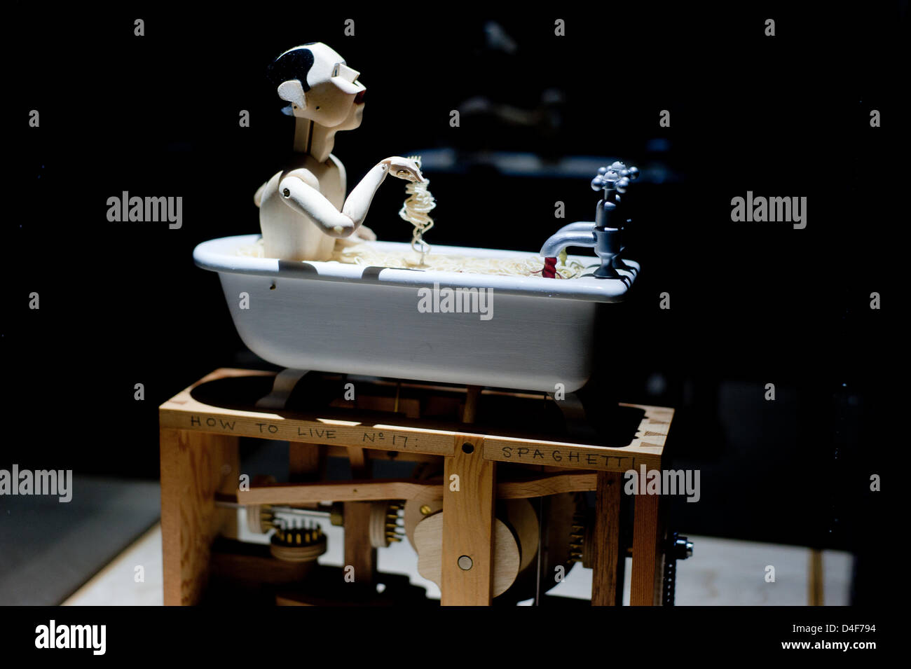 Cabaret mechanical theatre hi-res stock photography and images - Alamy