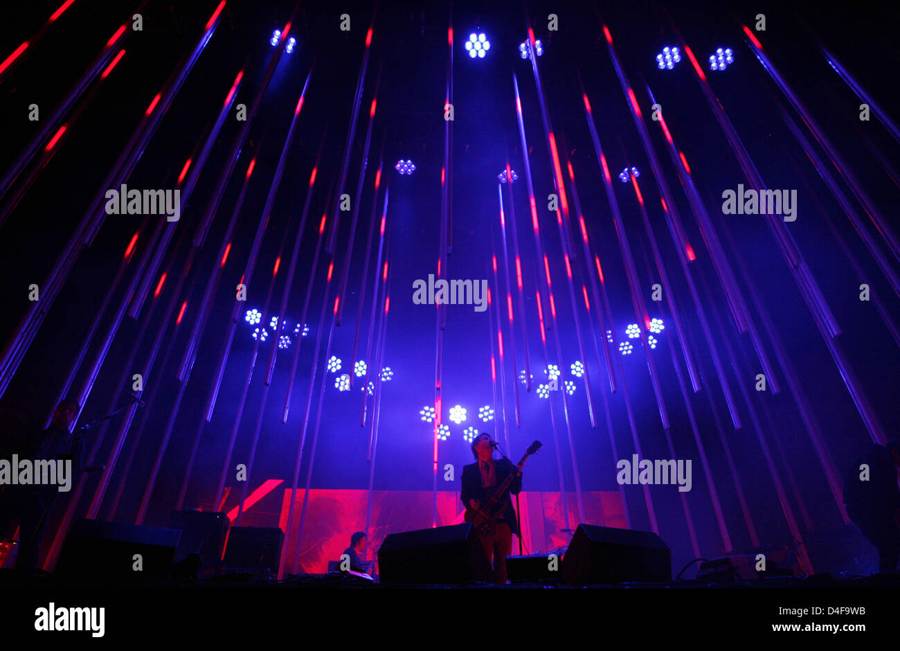 Radiohead hi-res stock photography and images - Alamy