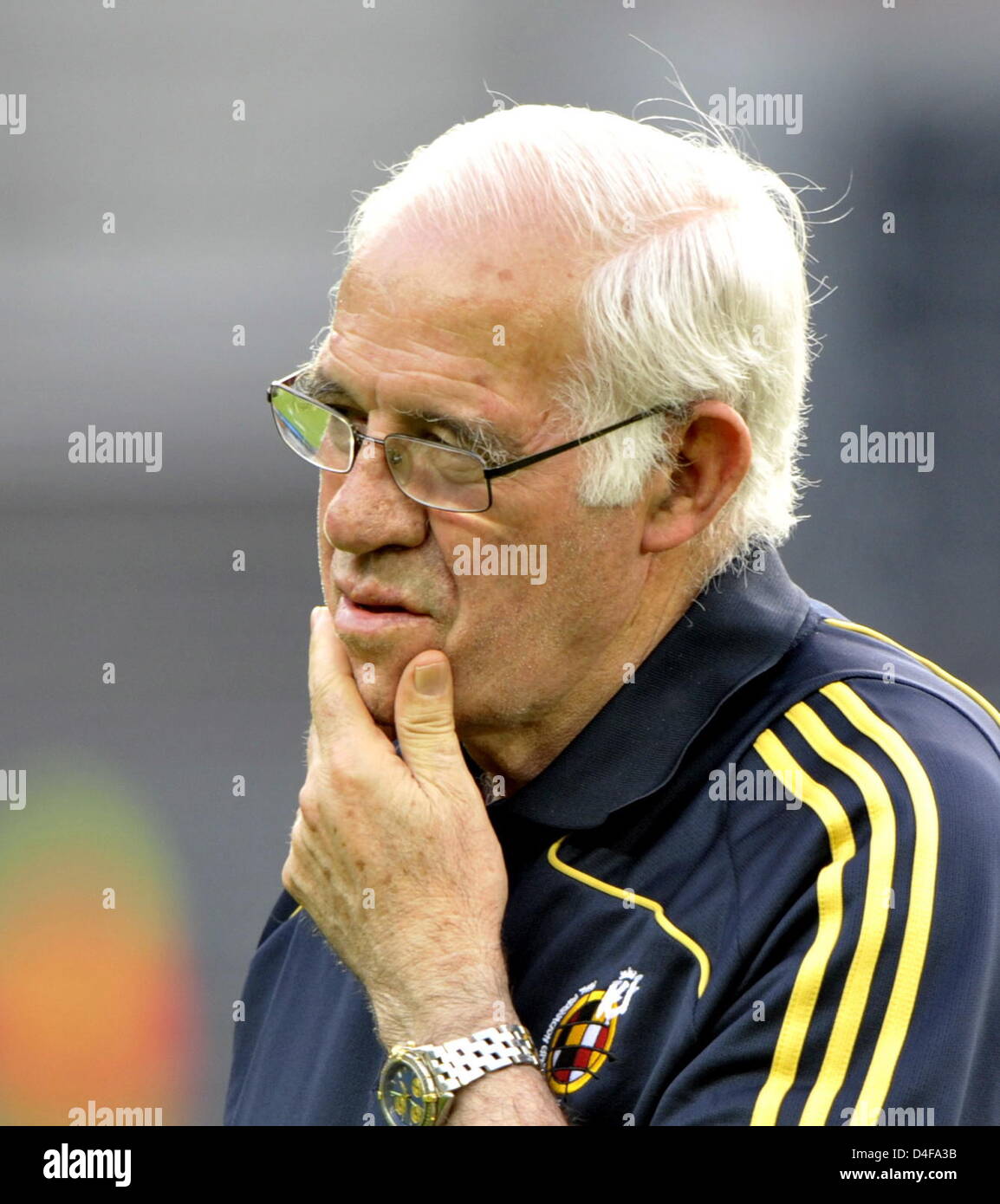 Spanish soccer coach Luis Aragones is seen during a training session at ...