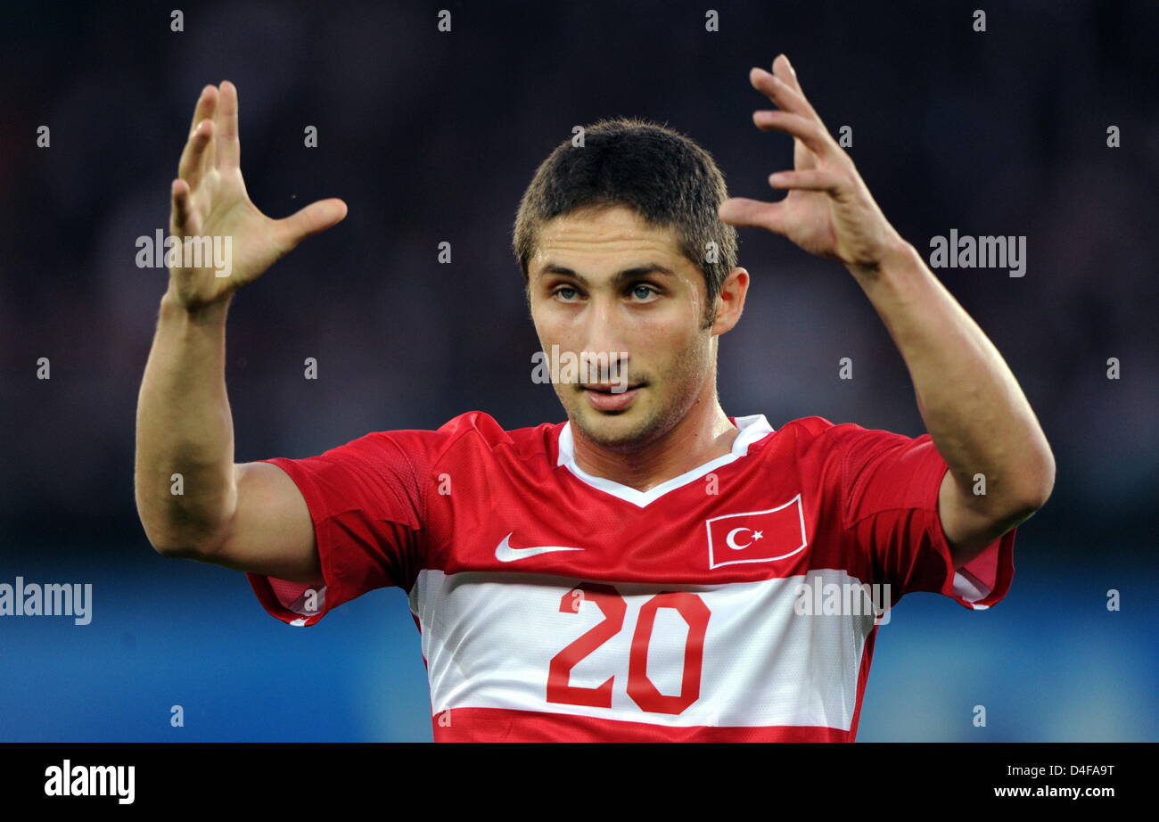 Sabri Sarioglu of Turkey gestures during the UEFA EURO 2008 quarter ...