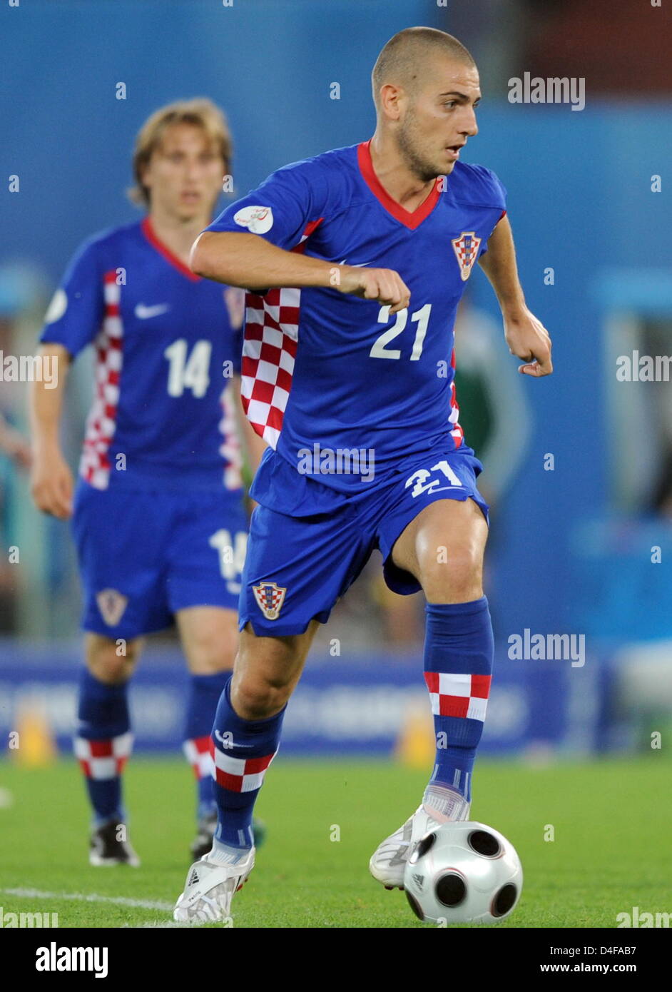 Mladen Petric of Croatia in action during the UEFA EURO 2008 quarter ...