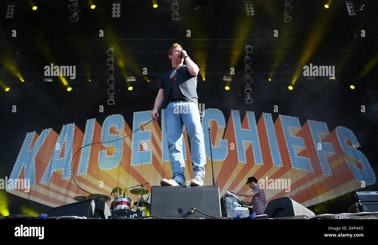 Lead singer of the British band 'Kaiser Chiefs' Ricky Wilson performs ...