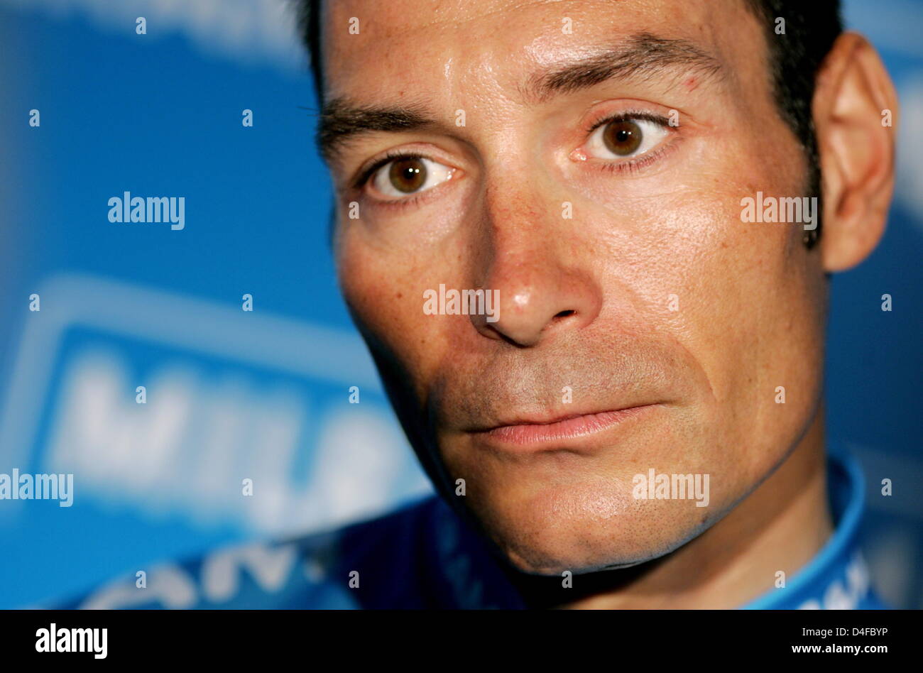 Presentation tour de france team hi-res stock photography and images ...