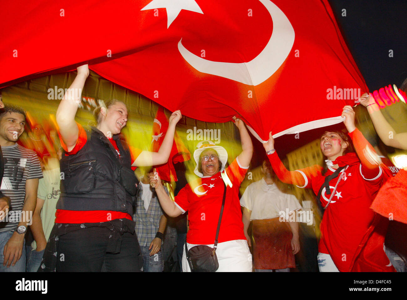 Turkish fans party despite the UEFA EURO 2008 semi-final Germany v ...