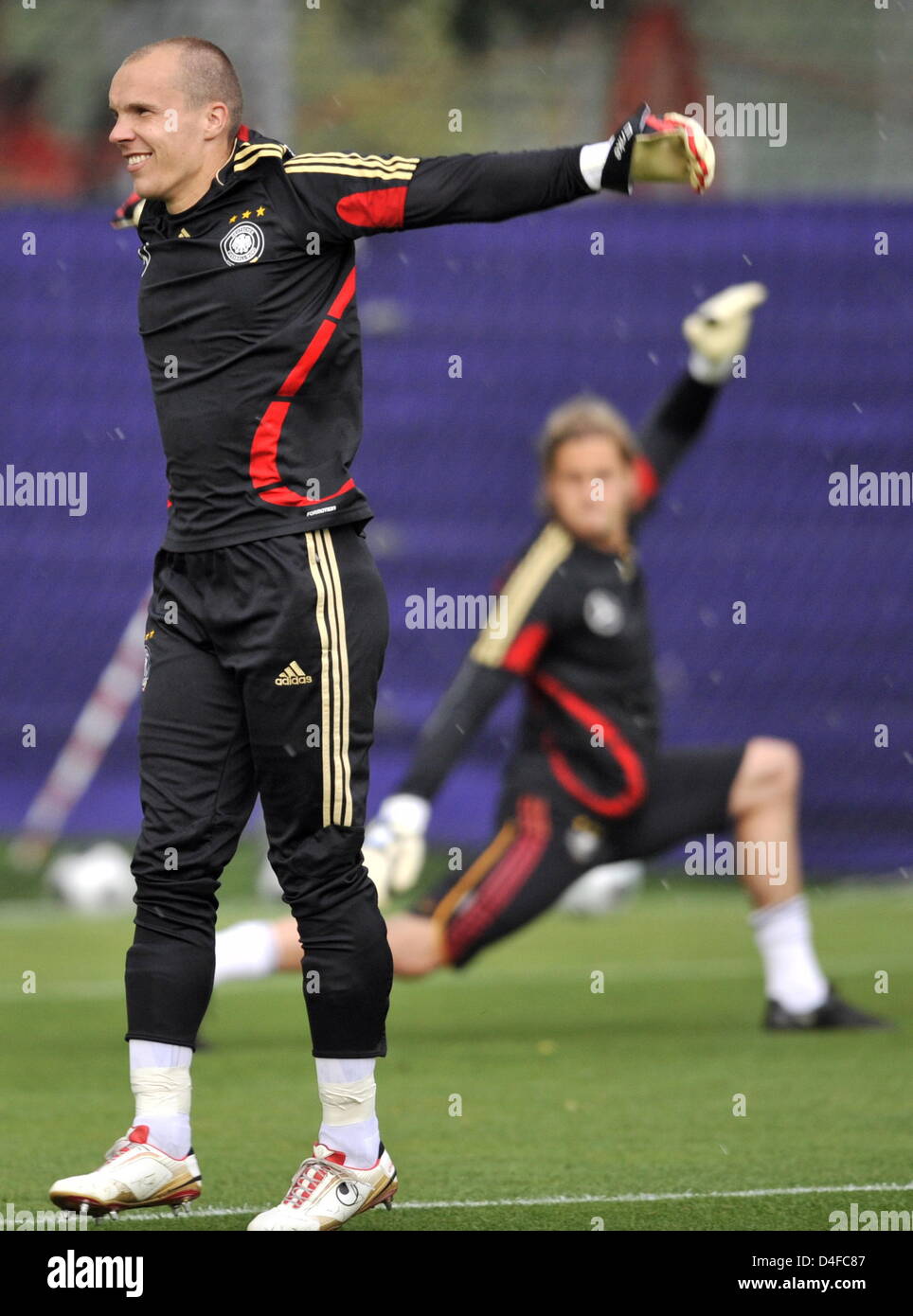 Switzerland goalkeeper hi-res stock photography and images - Alamy