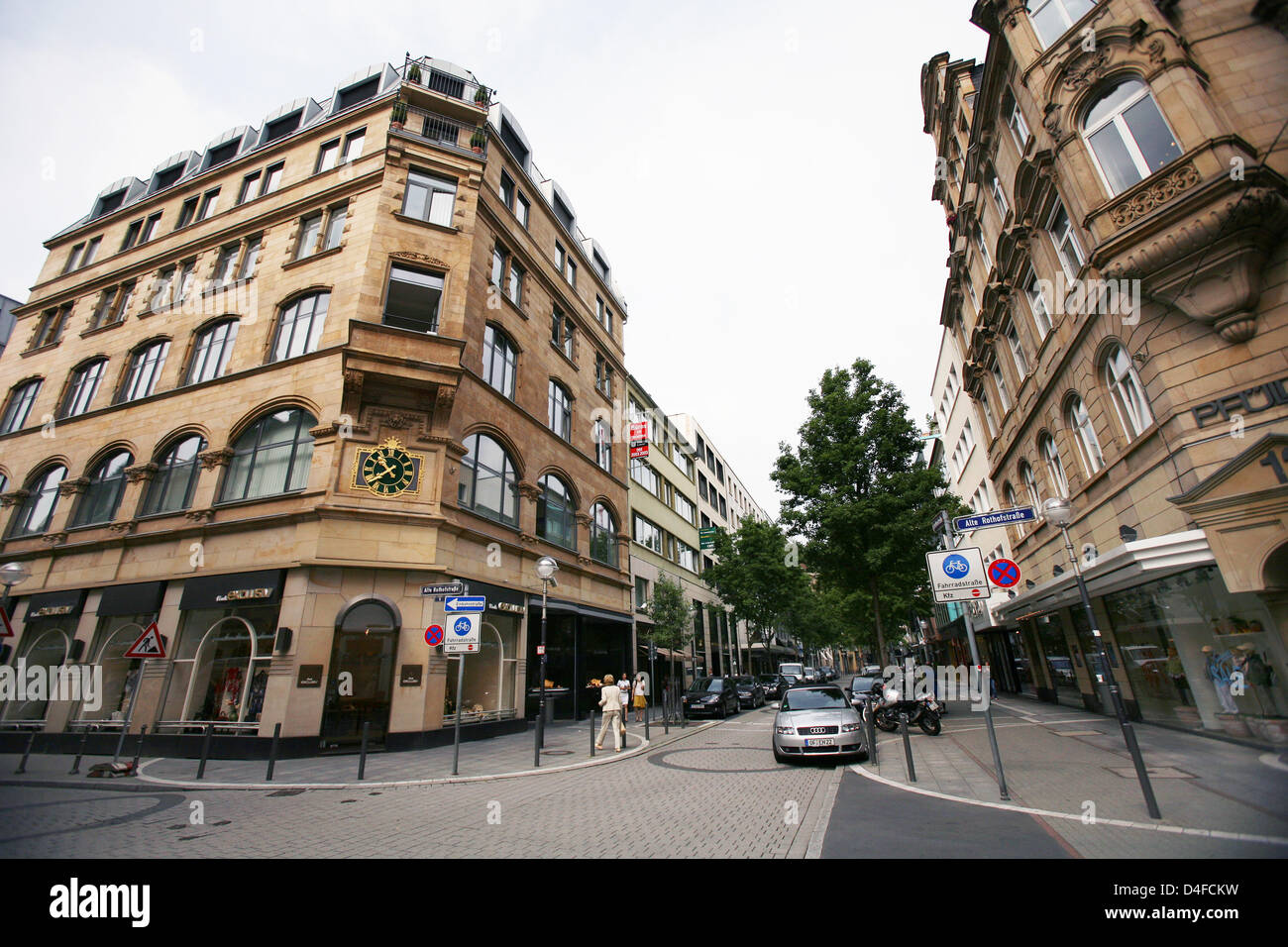 Shopping promenade 'Goethestrasse', named after the Frankfurt-born ...