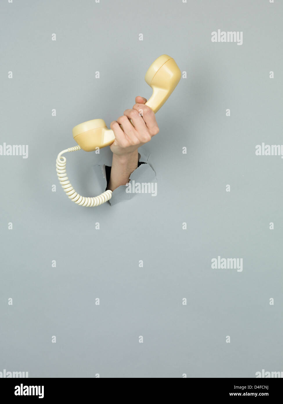 Wire to hold paper hi-res stock photography and images - Alamy