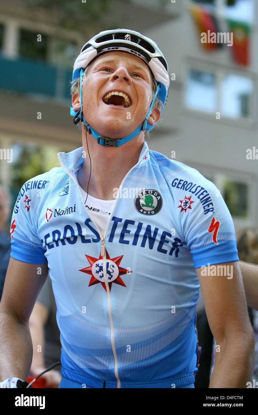Fabian Wegmann celebrates winning at the German Cycling Championships ...