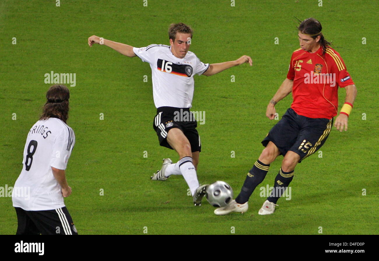 Uefa euro 2008 sergio ramos hi-res stock photography and images - Alamy